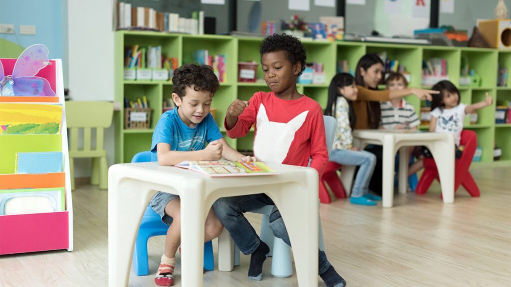 Alternative and Augmentative Communication (AAC) and Autism - A Happy ...